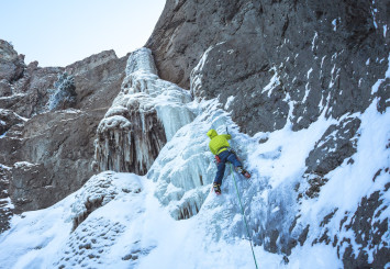 Ice_Climbing_Cody_ifmga_guide_mark_smiley - Exum Mountain Guides
