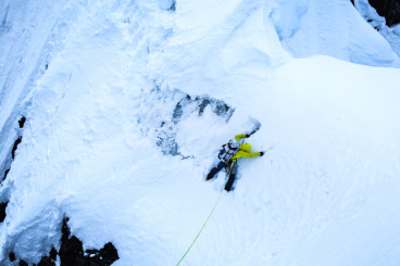 Mt_Logan_ifmga_guide_mark_smiley - Exum Mountain Guides